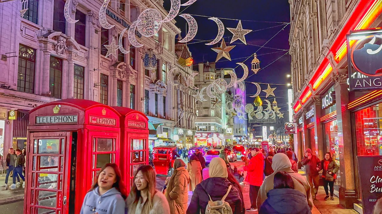Ramadan Lights 2023 | A Busy Night in Central London | Piccadilly ...
