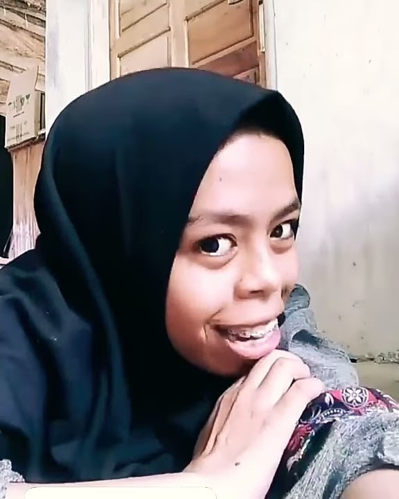 Nurani nyanyi lagi lagi syantik - YouTube