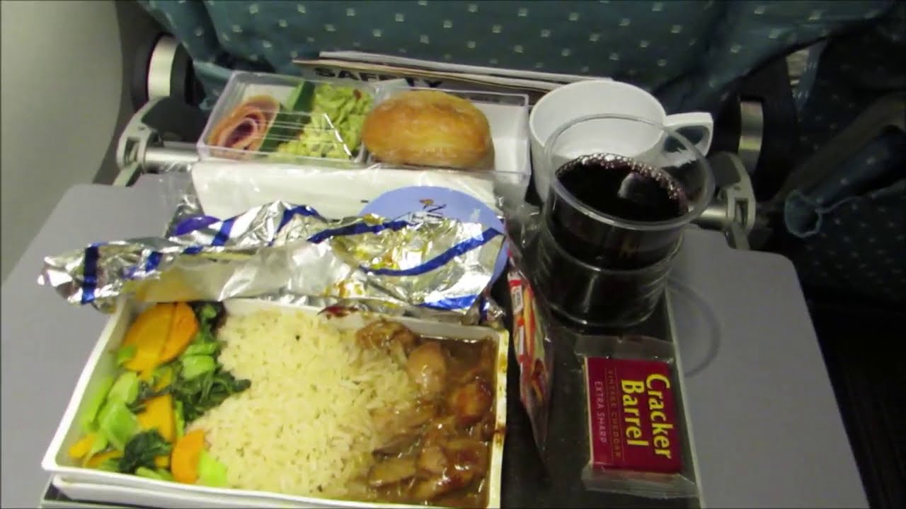 Trip Report Singapore Airlines SQ242 Sydney to Singapore - YouTube