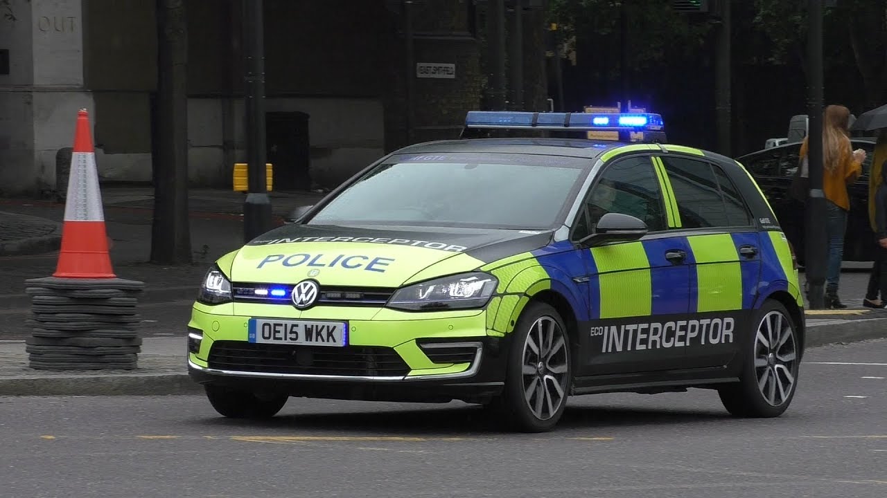 [*RARE*] VW Golf GTE Police Interceptor London responding with ...