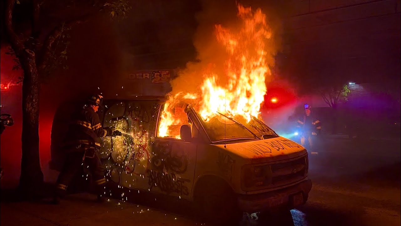 FDNY Bronx 10-24 Box 2318 Car Wash Van Fire - YouTube