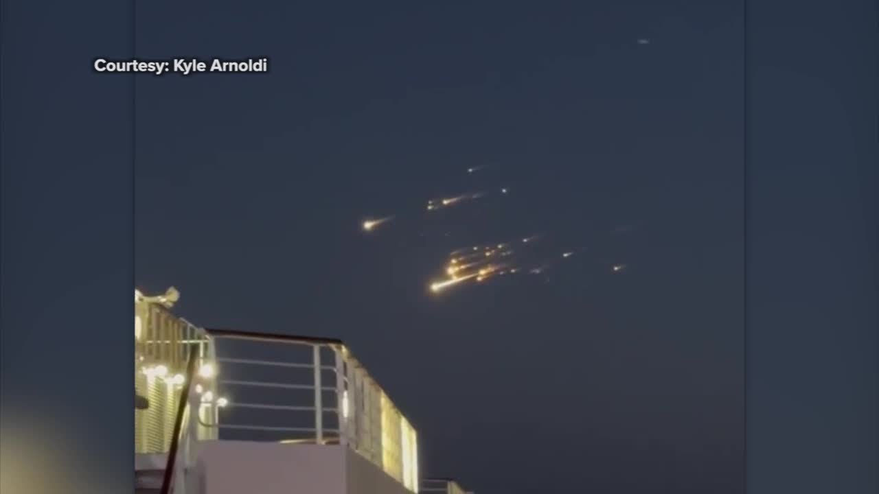 Viewer video of SpaceX test launch explosion, reentry - YouTube