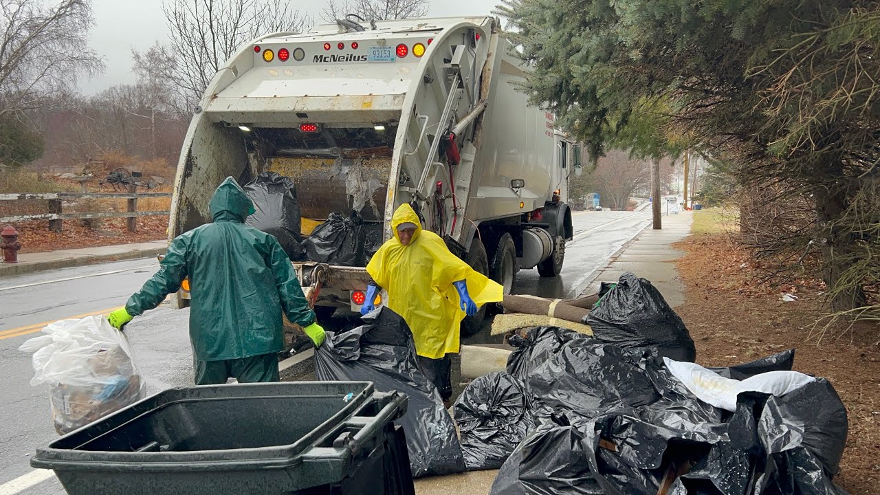 Rambone Disposal’s EX WM Garbage Truck Packing Wet Trash Bag Piles ...