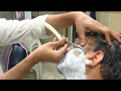 💈Clean Shave with Straight Razor in Indian Barber Shop - YouTube
