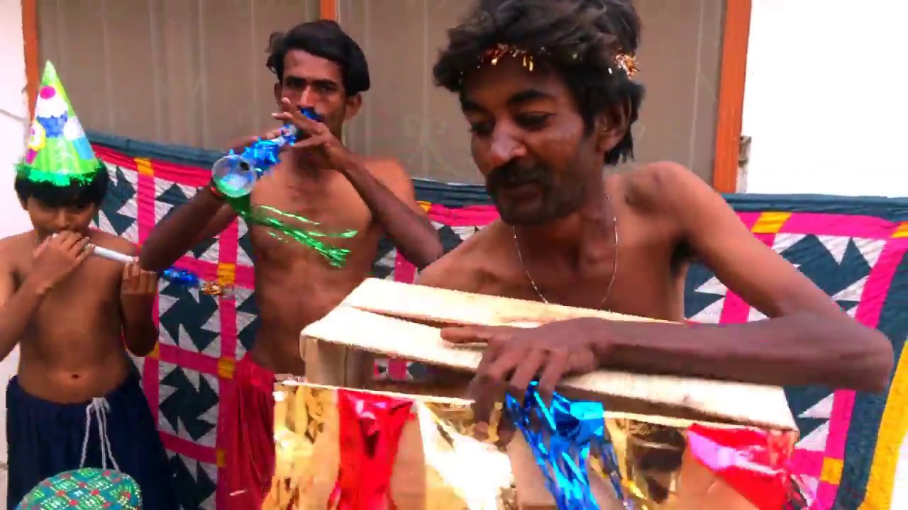 Mili ka na sukh ji ghari - Sindhi Song - YouTube