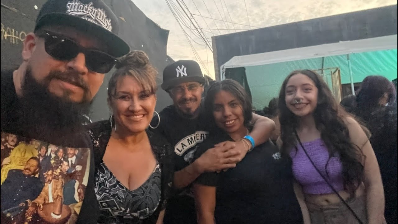 Live 🔥 SKA FRIDAY WITH MR AND MRZ YEYAAA 💚😎🍻 #live #music #420 - YouTube