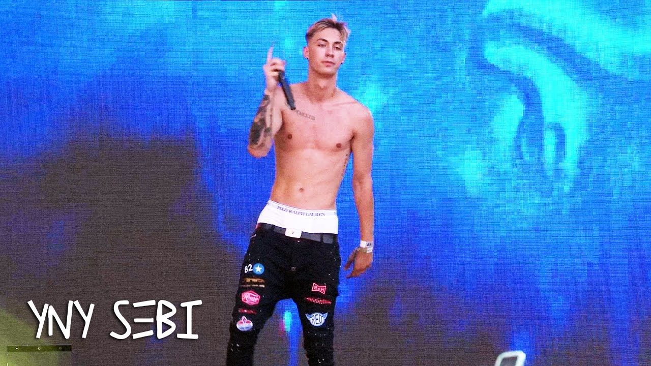 YNY Sebi - Defectul Meu | Live @untoldfestival - YouTube