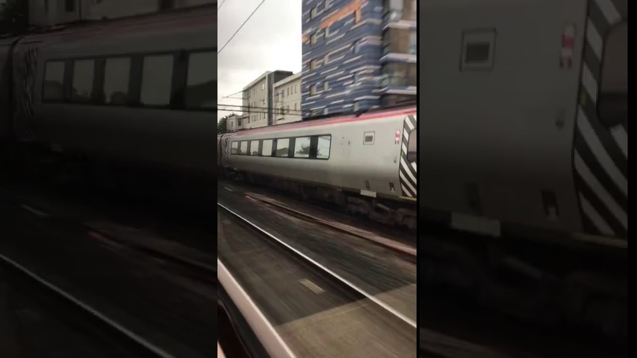 TRAIN RACE - Class 350 vs Virgin Voyager Class 222 - UK Trains - YouTube