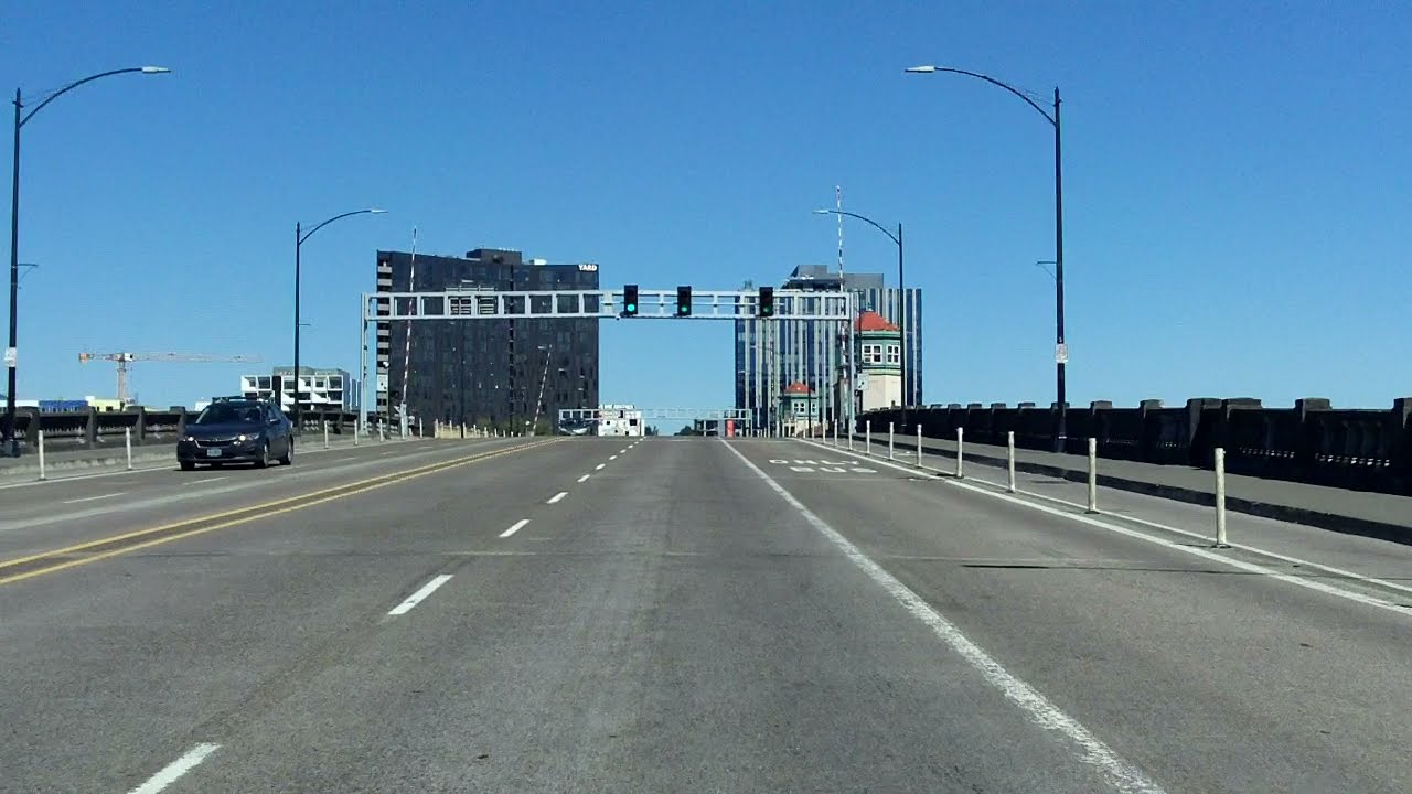 Burnside Bridge eastbound - YouTube