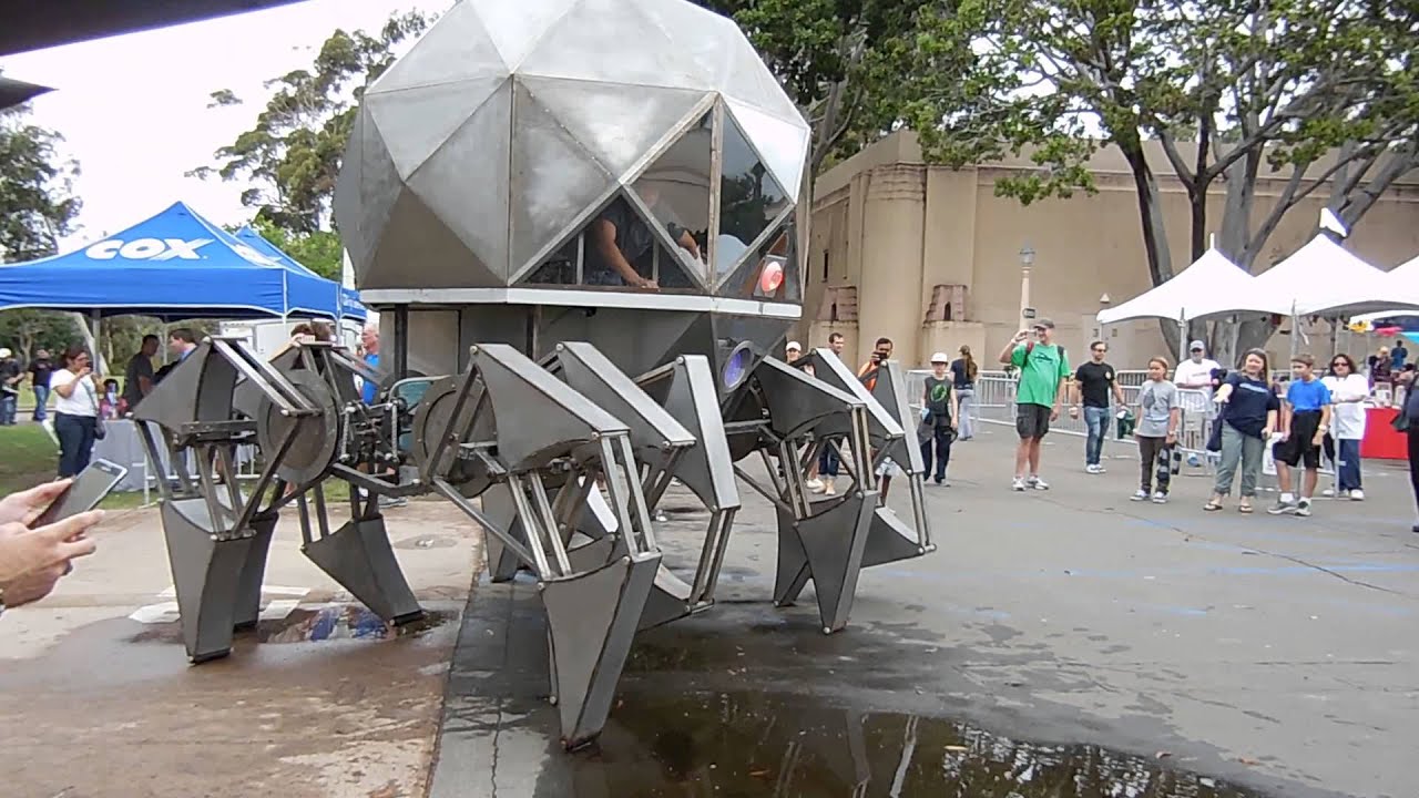 Strandbeest Tank - YouTube