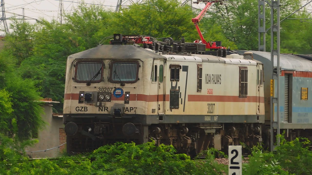 S/F Side View WAP 7 Sprinter Locomotive Ajmer Shatabdi Express TRAINS ...