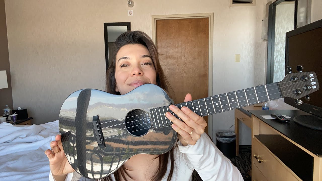 LIVE Review Ukulele Jam - YouTube
