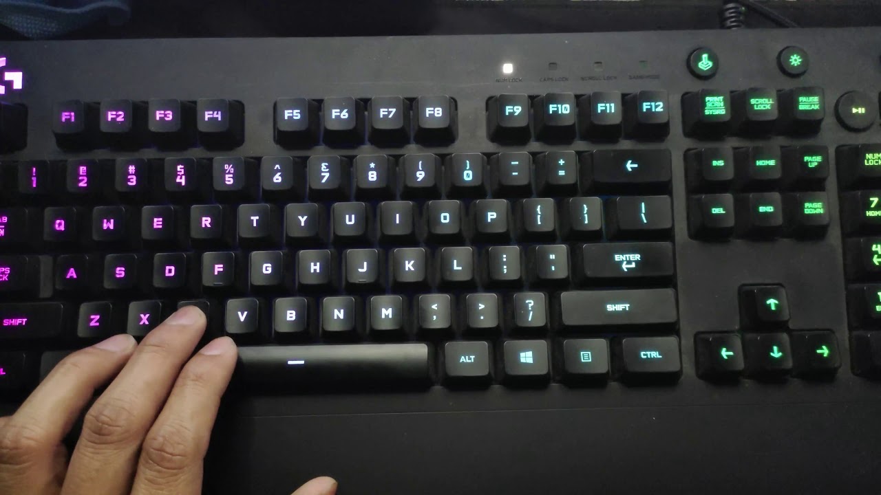 how to press C in the keyboard its not a tutorial - YouTube