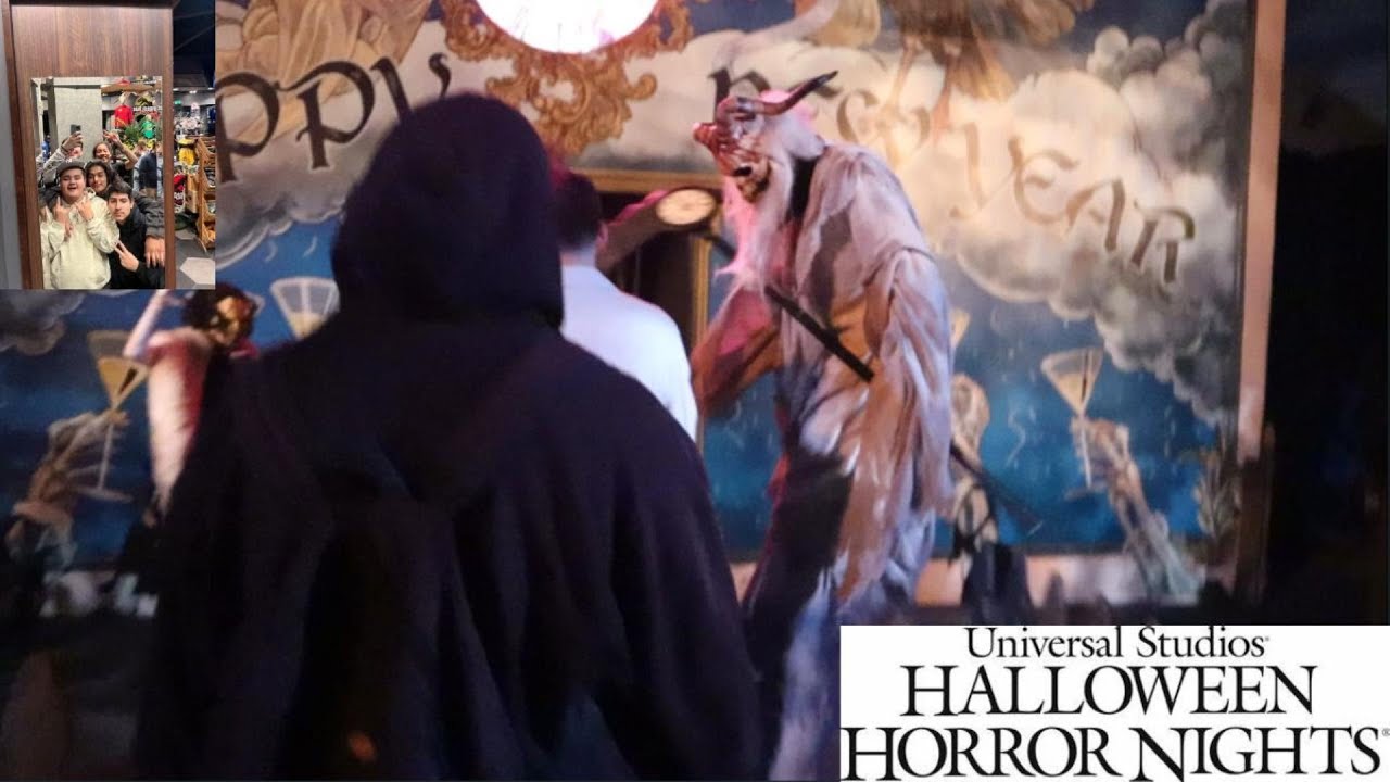 HORROR NIGHTS VLOG WITH FRIENDS PT.2 *SPOOKY DAY* - YouTube