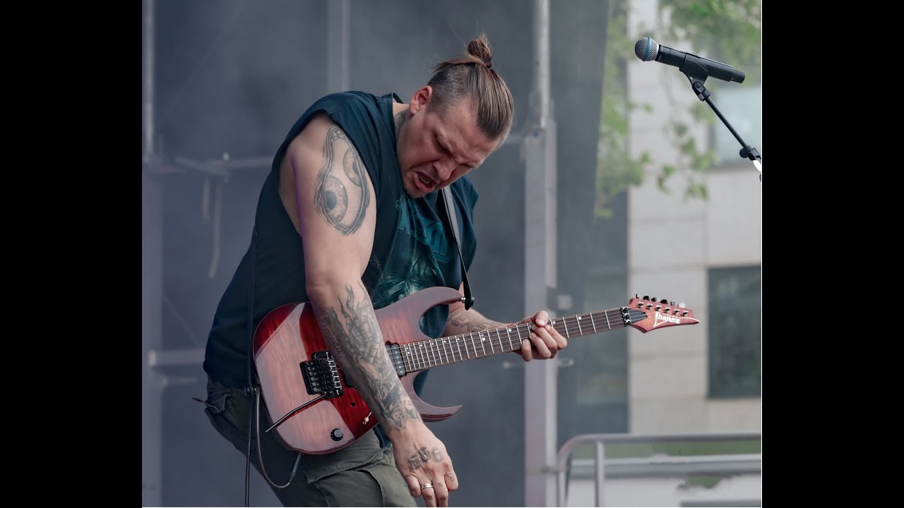 Nico Pitzer / Solo Killing in the name - YouTube