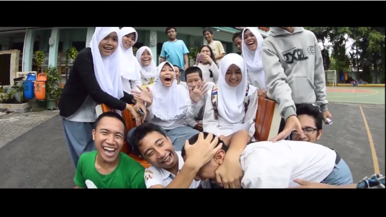 YEARBOOK / YEARVID 2015 : SMAN 111 JAKARTA - YouTube