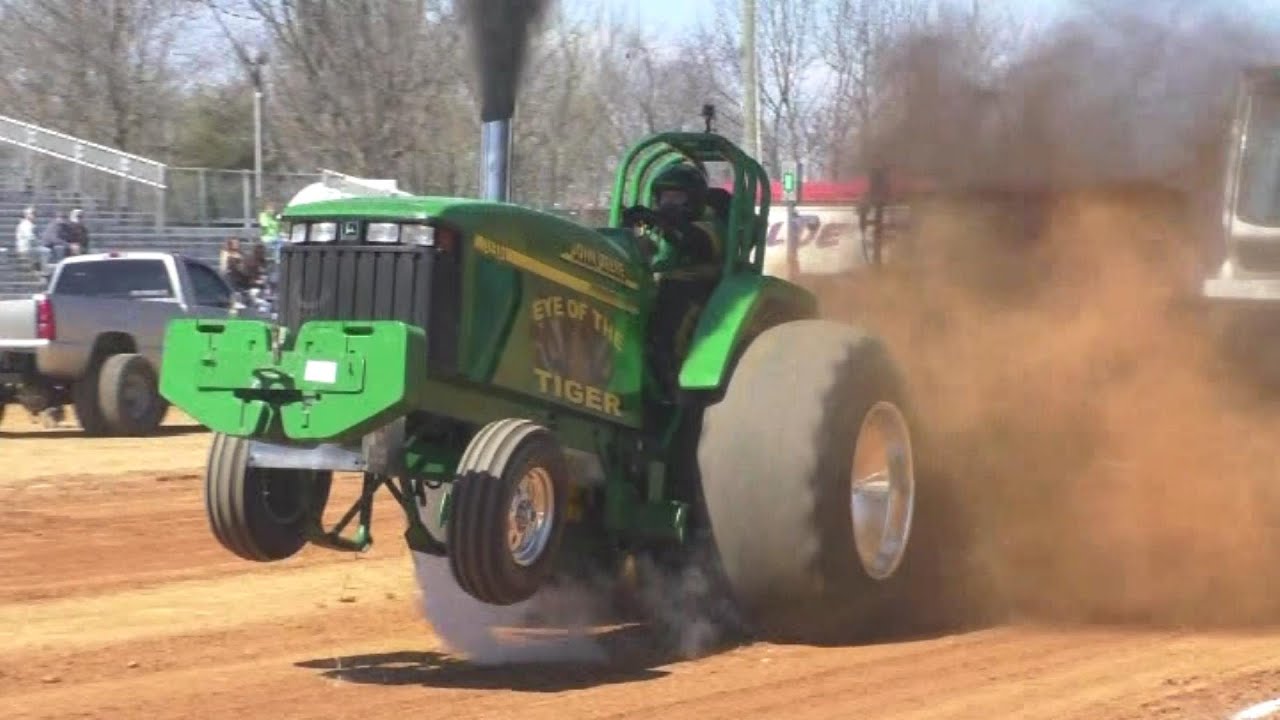 Tractor Pulling Super/Pro Stock/Classic Modified & Other Tractors ...