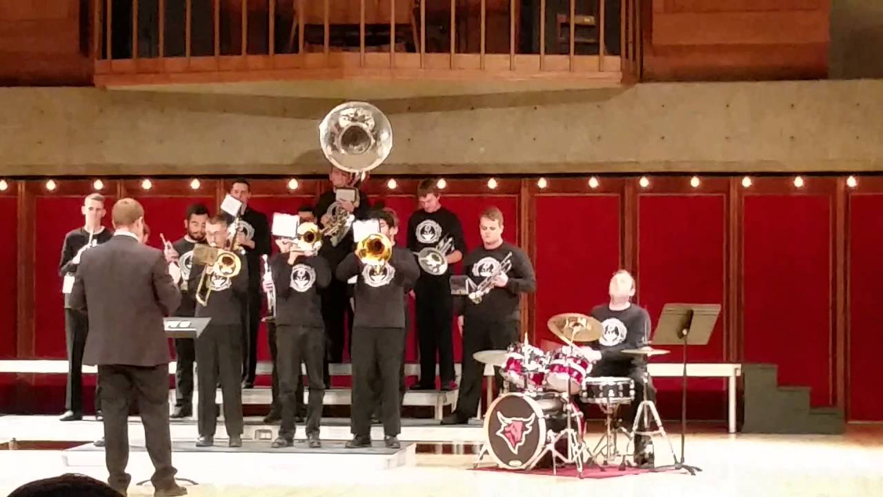 UNO (University of Nebraska-Omaha) Maverick Machine 10_22_16 - YouTube