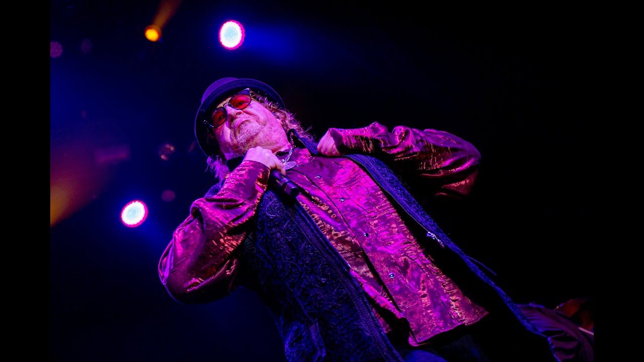 Toto - ' Stop Loving You' , Live @013 12-07-2022 - YouTube