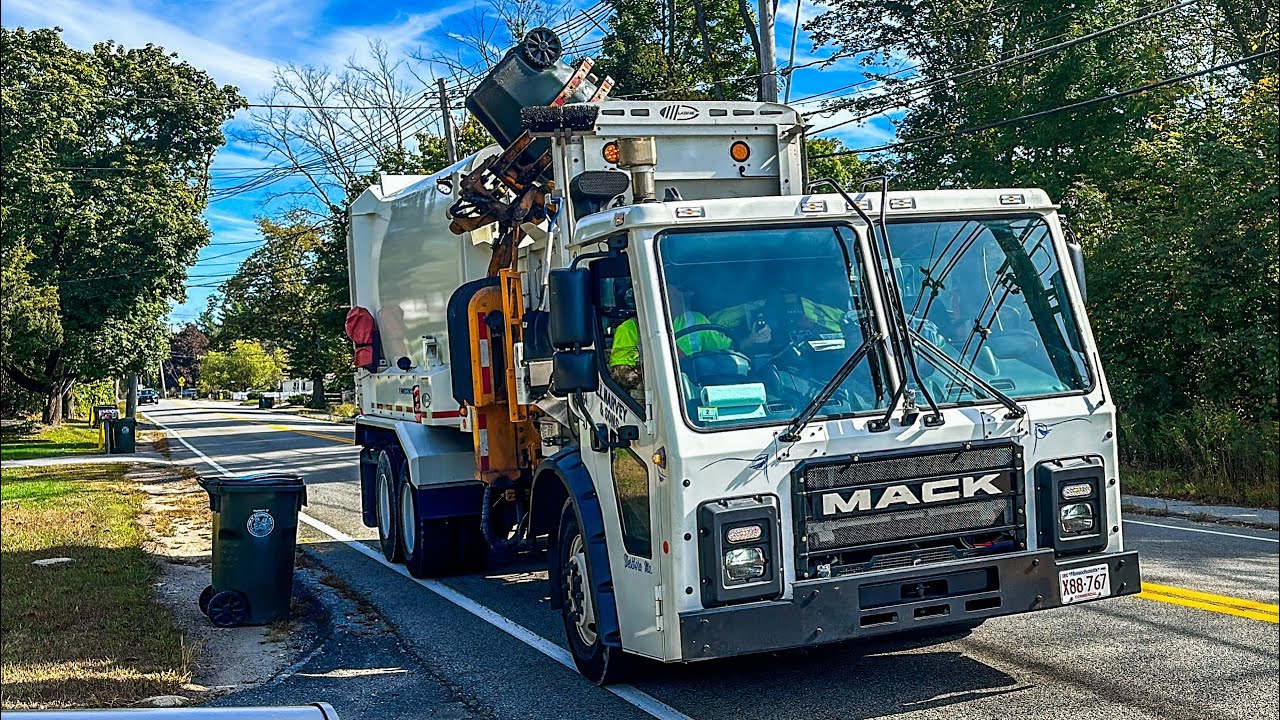E.L. Harvey 30365 Mack LR Labrie Side Loader 9/30/2024 - YouTube