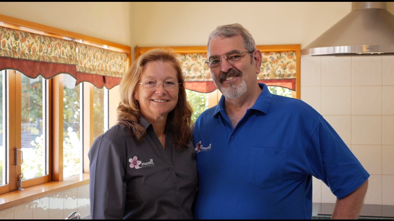 Beekeeping Basics with Bruce Clow - Extracting Honey - YouTube