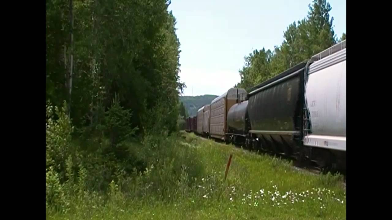 CN 5650, CN 5697, CN 8927, CN 8004 (Train 308) Saint-Hilaire NB ...