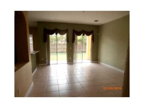 8882 NW 182nd St,Hialeah,FL 33018 House For Sale