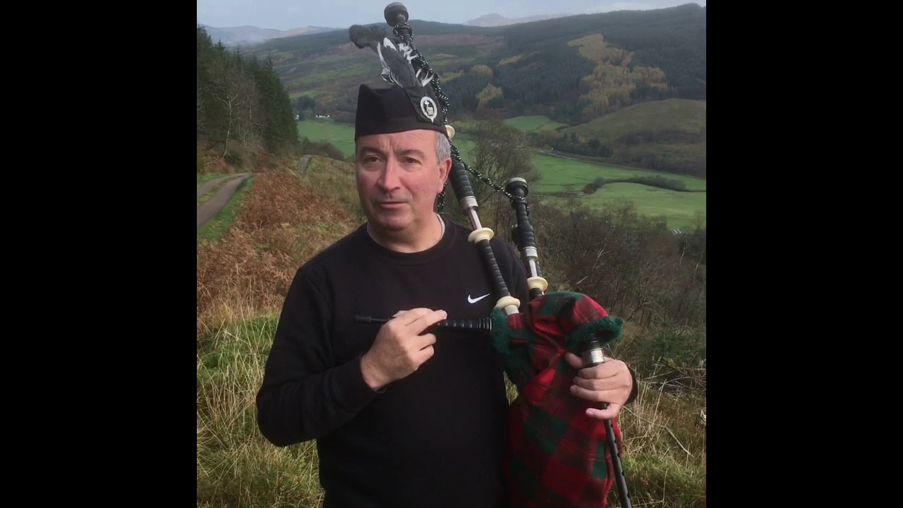 James Begg Piping In Glendaruel Part 1 - YouTube