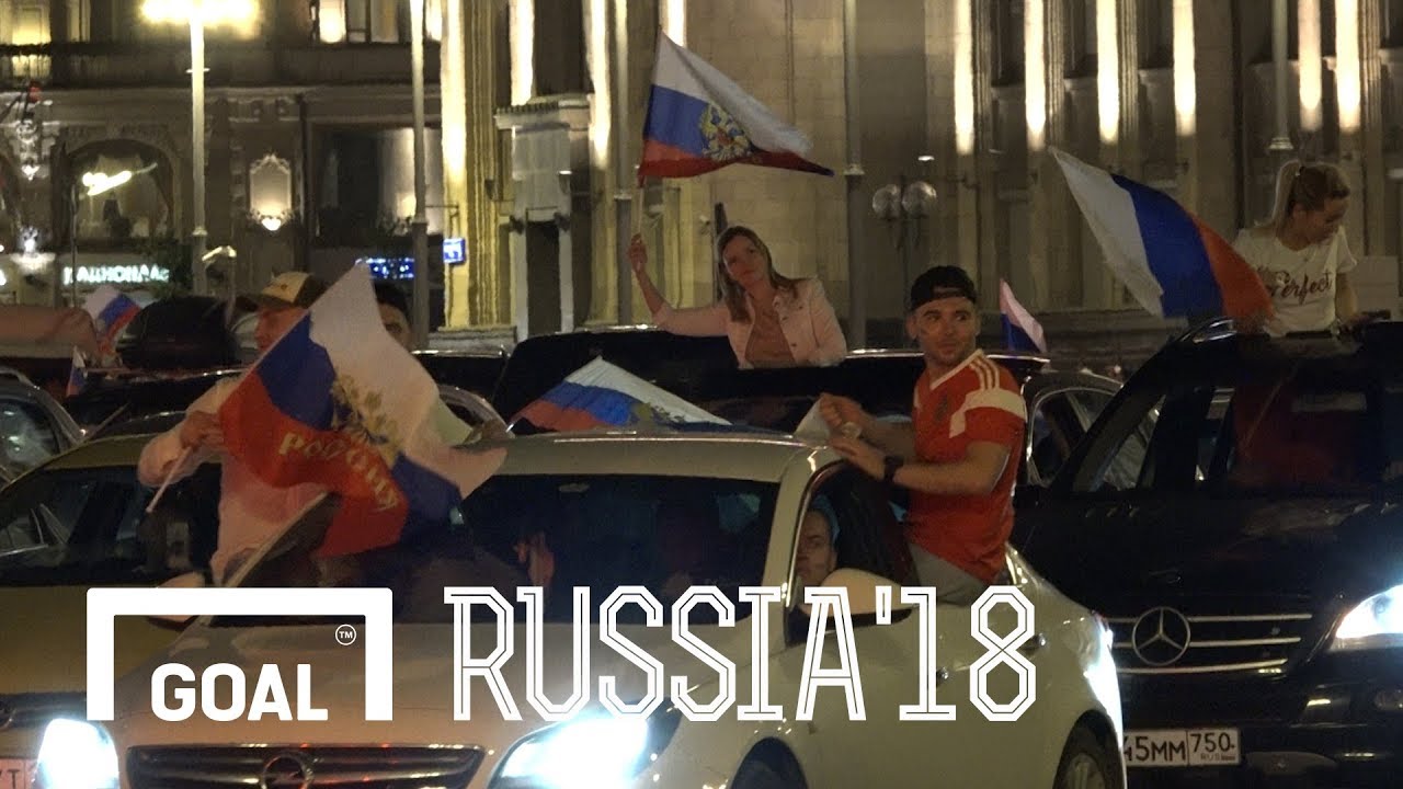 World Cup 2018: Russian street party takes over Moscow - YouTube