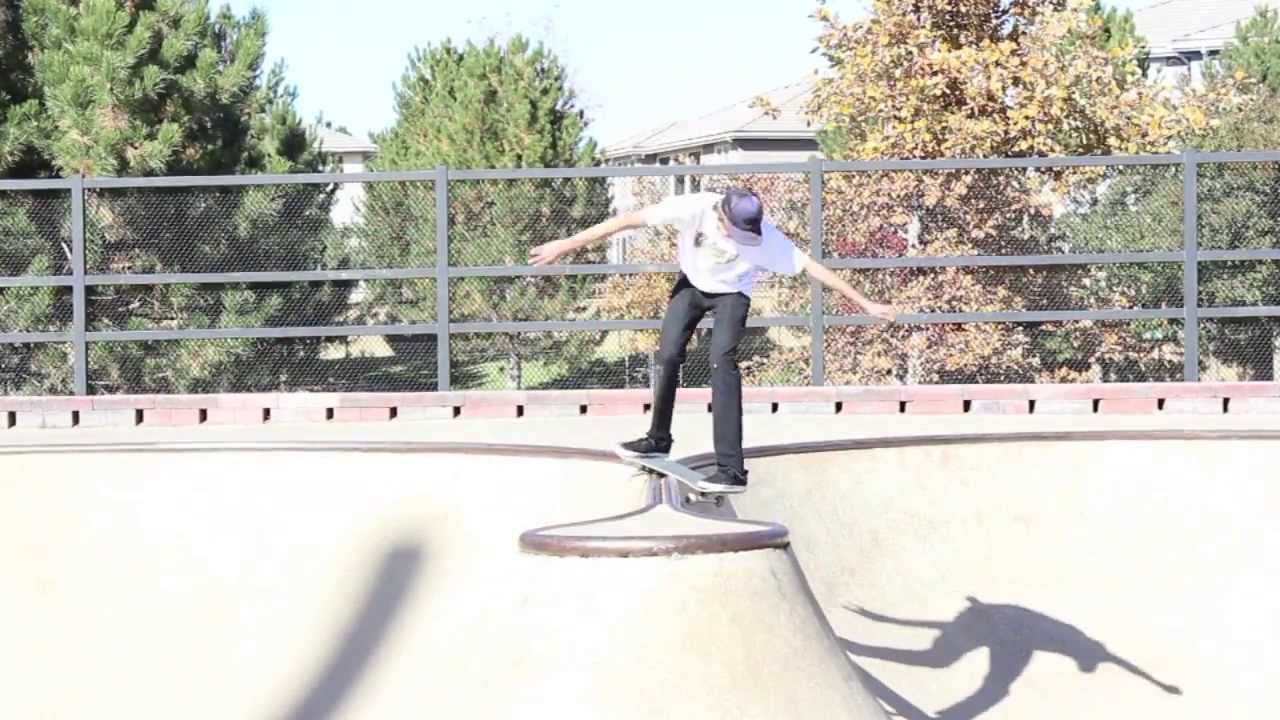 Winter Skateboarding - YouTube