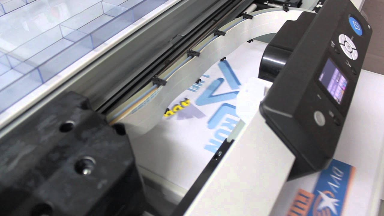 DTG Printing white T-shirts on a Epson SureColor F2000 - SCF2000WE ...