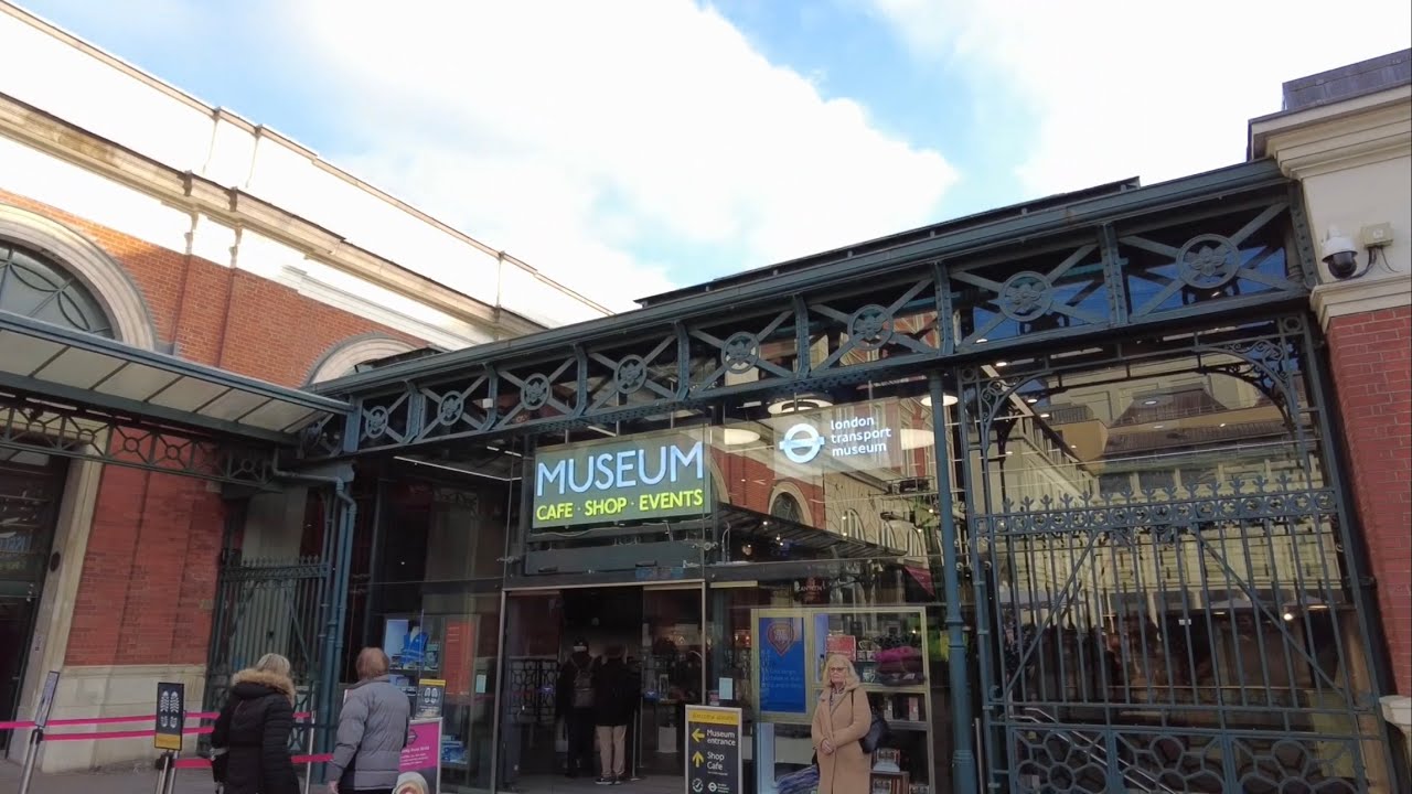 London Transport Museum (TFL), Covent Garden, London, Short Tour LO ...