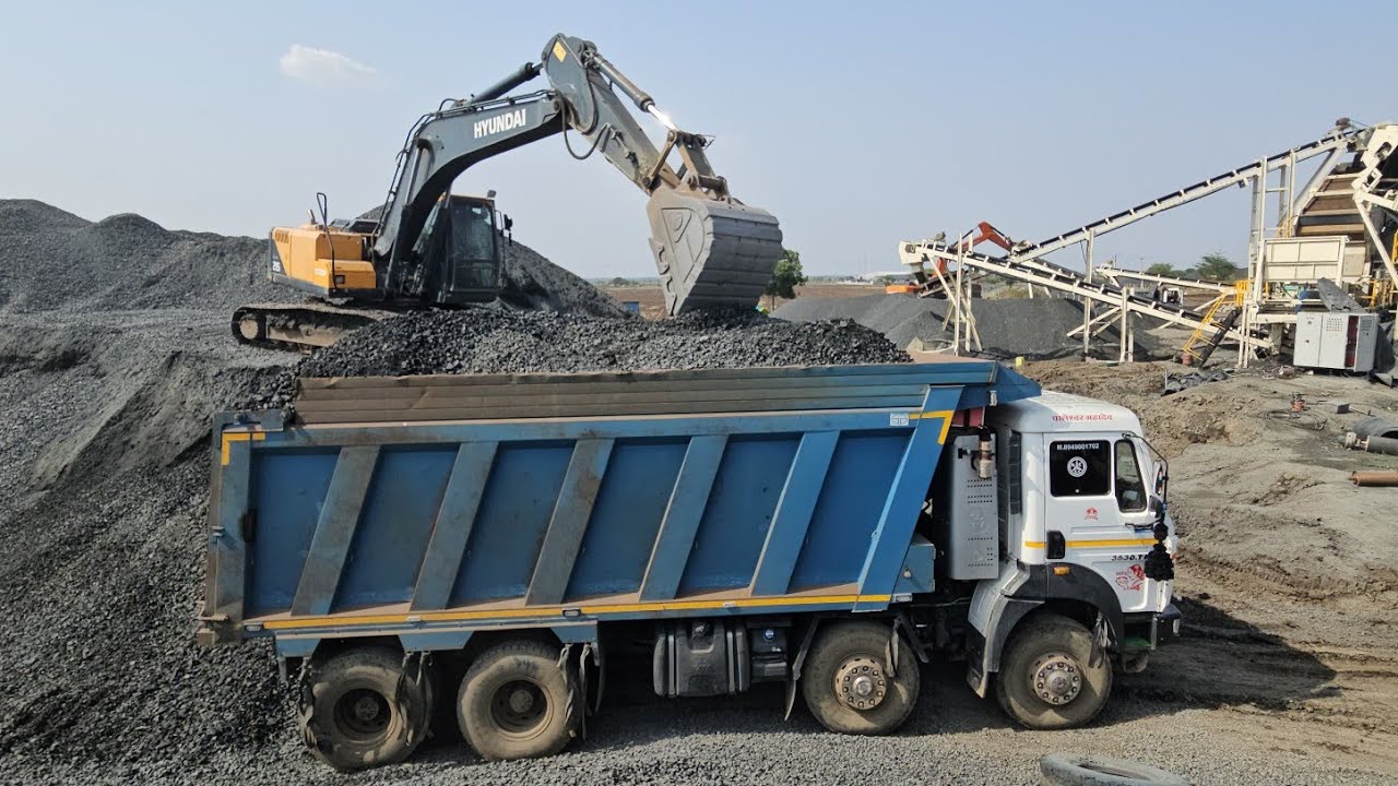 Tata tipper loading video vs Hyundai excavator 215 video loading mud vs ...