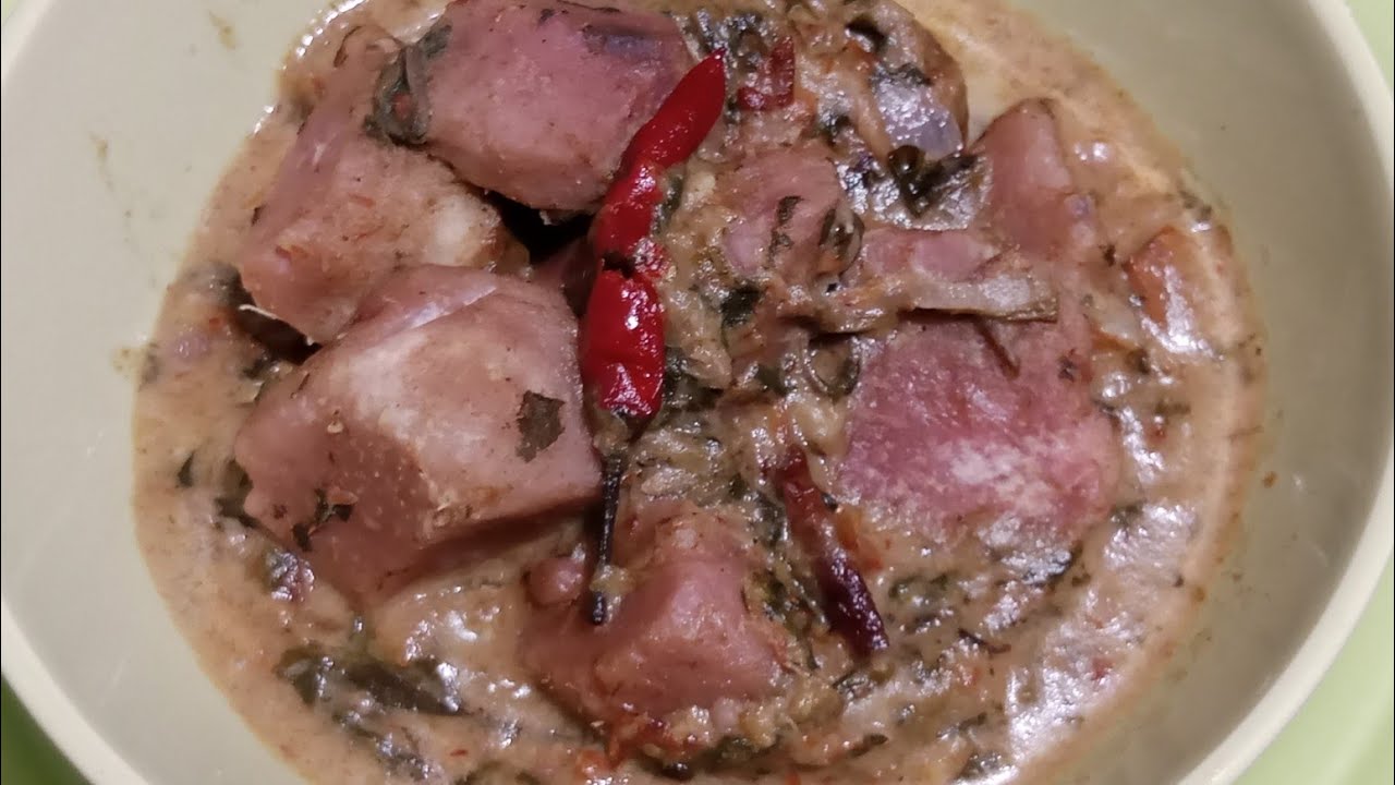 Ginataan Laing With Labahita - YouTube