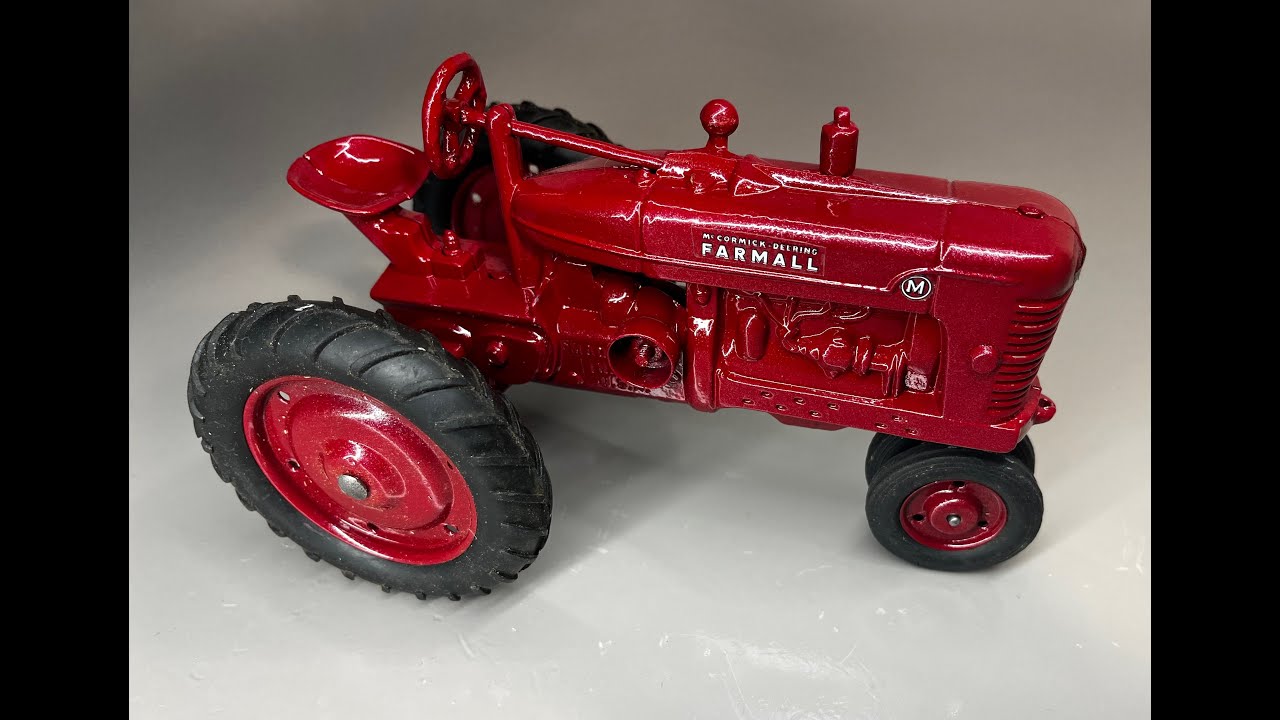 INTERNATIONAL HARVESTER McCornmick Deering Farmall M ERTL Toy Farm ...