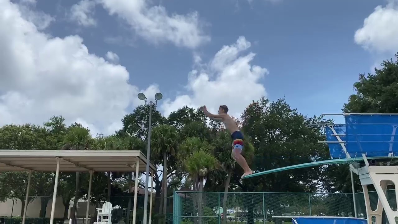 Gainer off high dive - YouTube