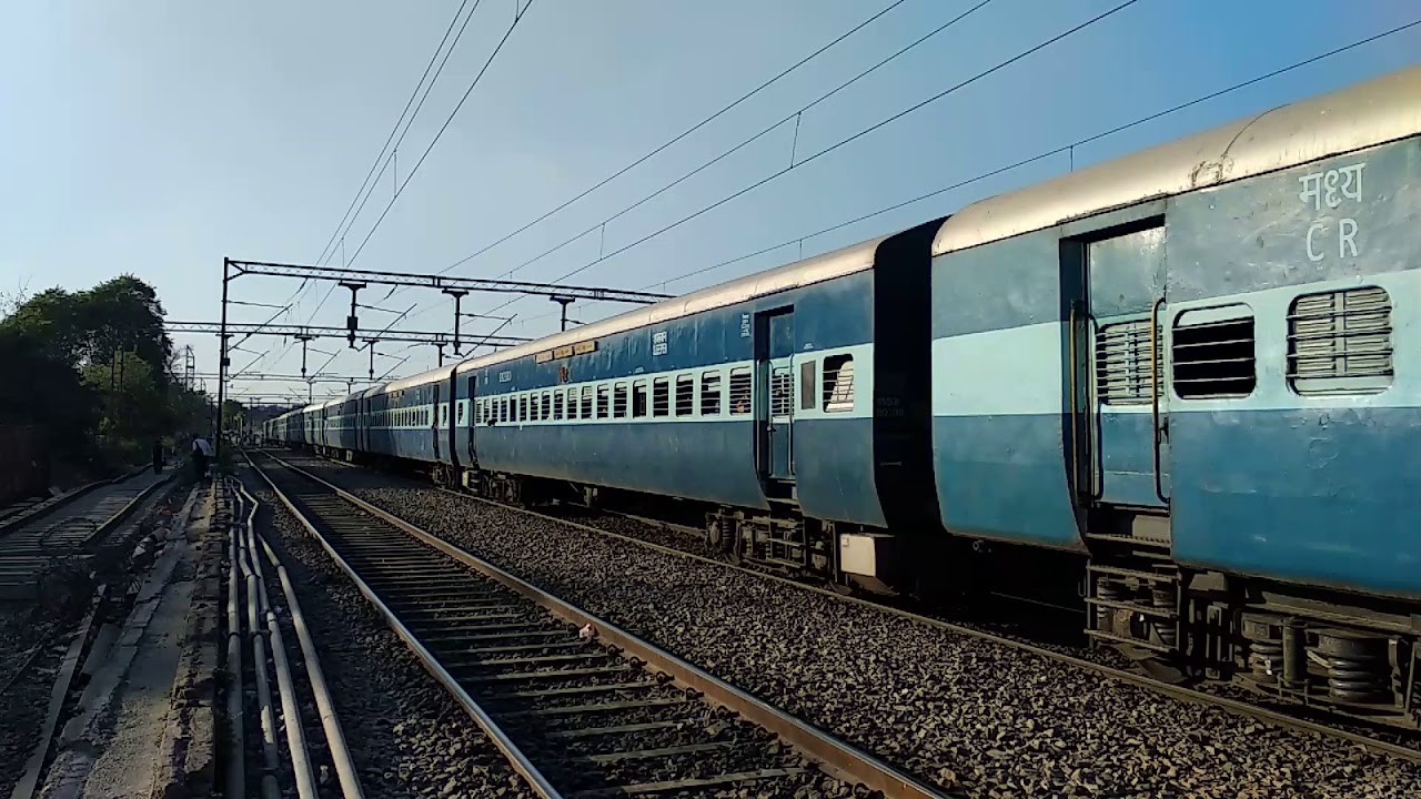 Pashchim express | Slowly crossed Tilak Bridge | BRC WAP 4E leads ...