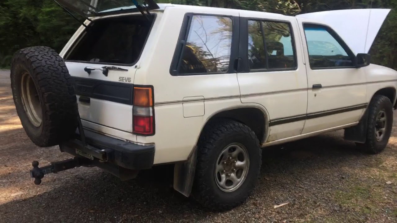 1990 Nissan Pathfinder V6 4x4 - YouTube