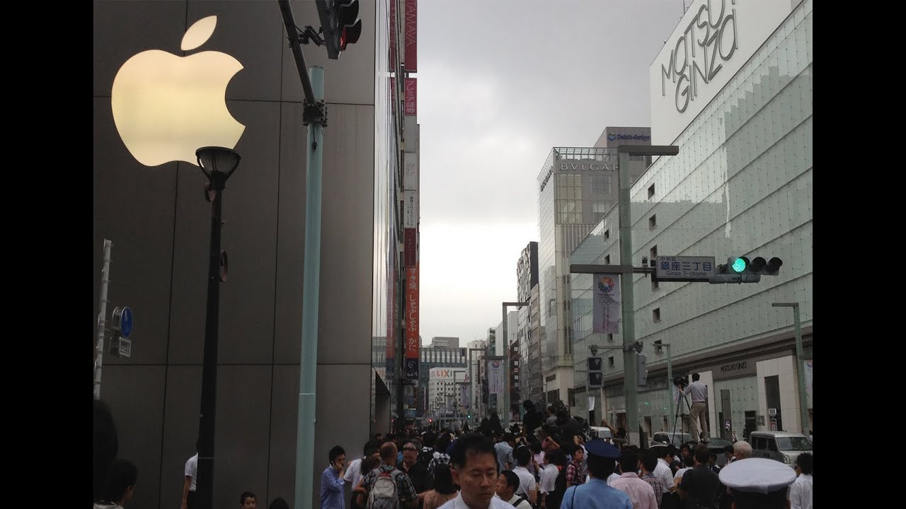 iPhone 5 countdown @ Apple store in Ginza Tokyo Japan iPhone5 - YouTube