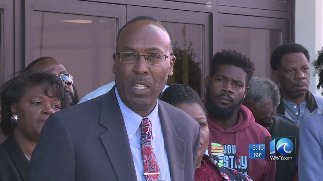Portsmouth pastors stand behind former councilman Mark Whitaker as ...
