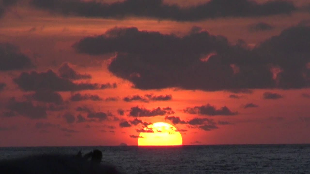 Sunset at Sabu Island, NTT, Indonesia NTT州サブ島の日没 - YouTube