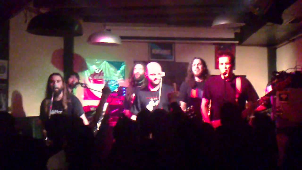 Dakidarria - Fragasaurus Rex (café cultural Auriense - Ourense) - YouTube