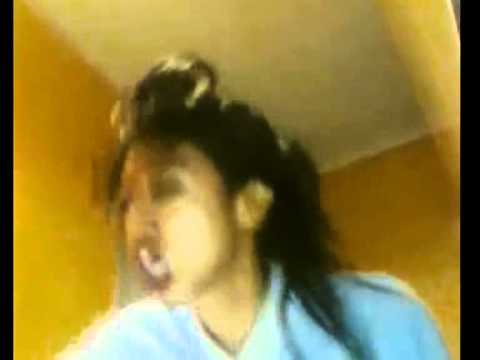 asri welas di kamar mandi