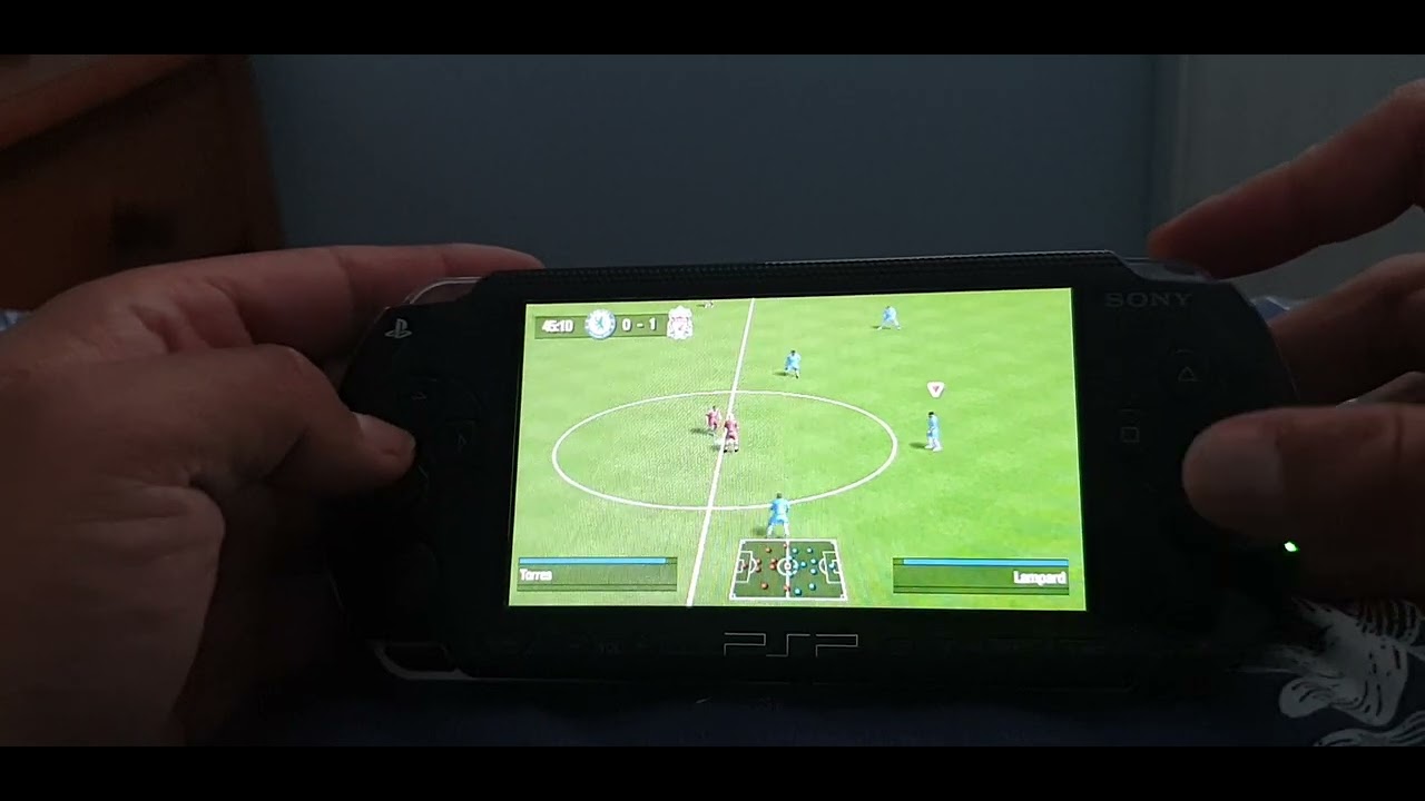 My SONY PSP - Fifa 10 GAMEPLAY(!!!!),.... - YouTube