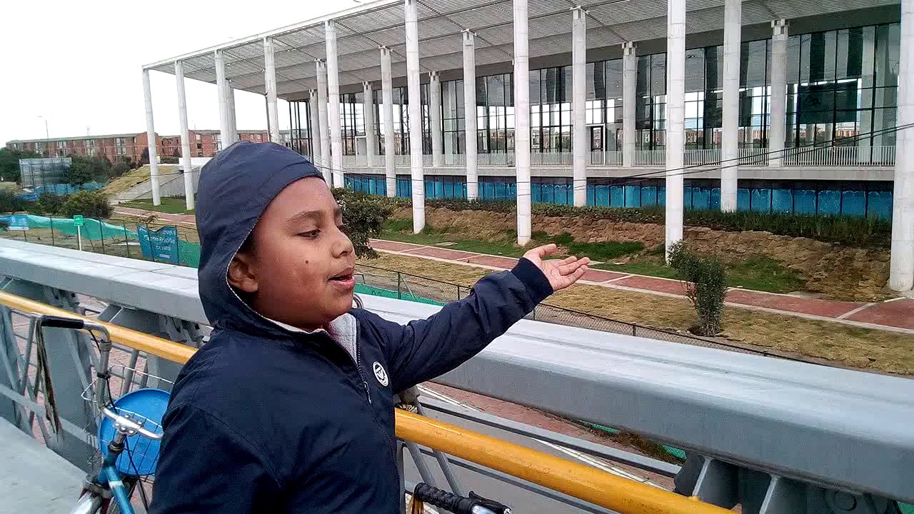 Tunal piscina - YouTube