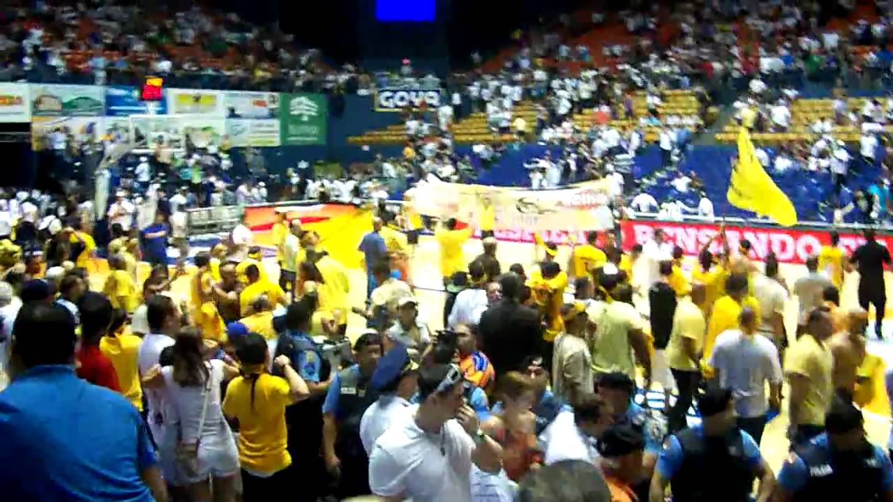 Capitanes de Arecibo campeones 2010 - YouTube