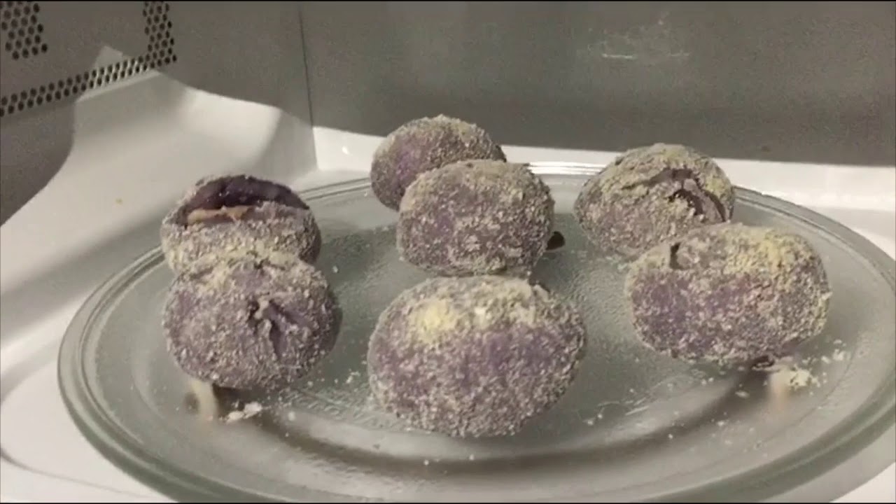 CHEESY UBE PANDESAL in the making 😋 - YouTube