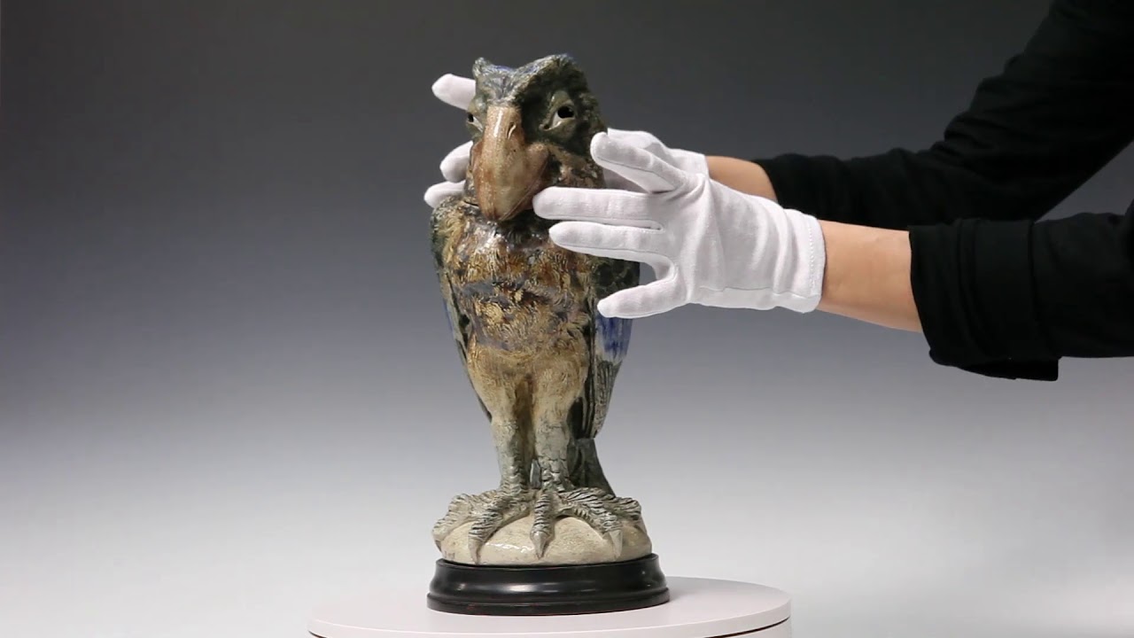 MARTIN BROTHERS LARGE WALLY BIRD GROTESQUE JAR AND LID, NO 2 1898 - YouTube