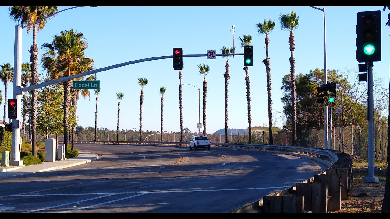 New Escondido Traffic Lights At New Intersection (La Terraza Blvd ...