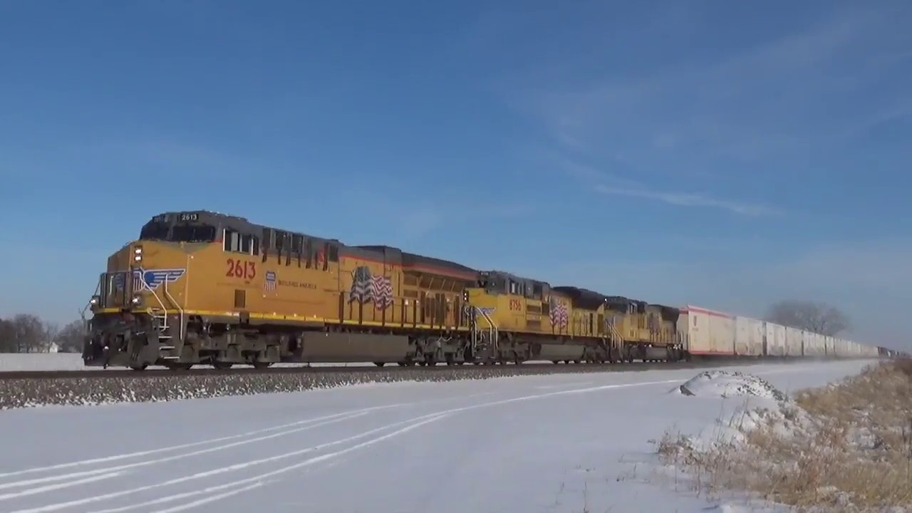Union Pacific 2613 GE ET44AH westbound Near California Junction, Iowa ...